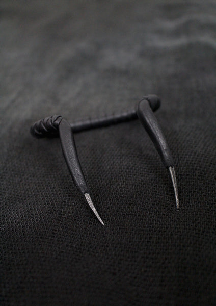 FANG CUFF – Anu Tera